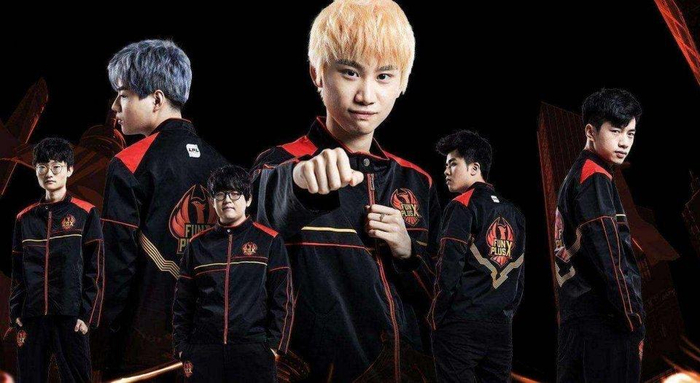 S9总决赛四强名单揭晓，LPL内战引热议，FPX、IG谁能进决赛？