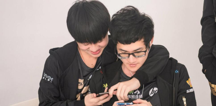 LOL：Karsa表示会留在LPL，称白痴才去PCS，被LMS玩家狂喷！