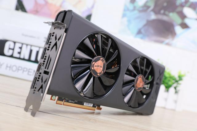 各家冷饭哪家香？5600XT战狼迎战经典重制