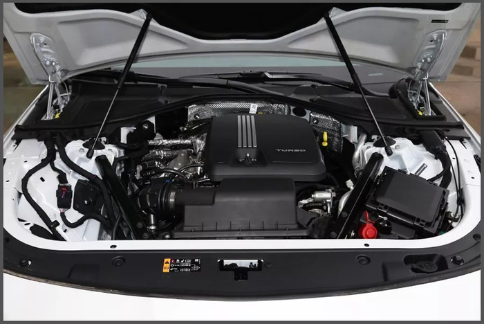 沃尔沃S90对比凯迪拉克CT6，35万级豪华中大型轿车怎么选？