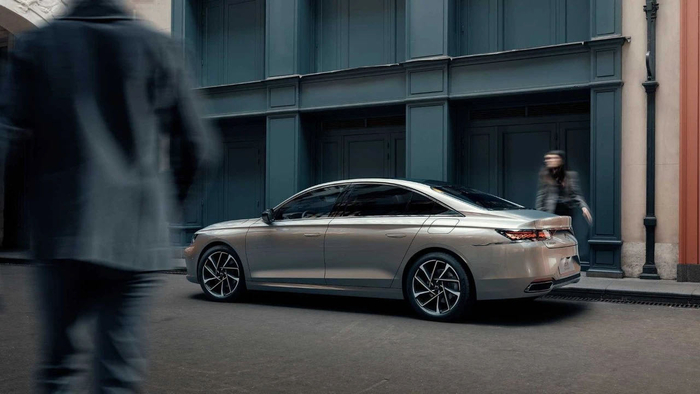 DS旗舰轿车发布，508L同平台，全系插混，网友：这是最后的机会