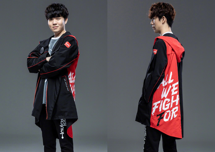 S8全球总决赛IG出征服定妆照，Jackeylove颜值担当！|定妆|总决赛|帅哥_新浪新闻