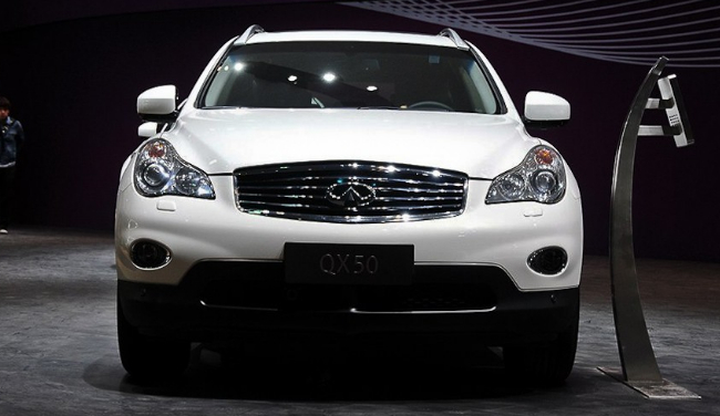 超高颜值的英菲尼迪QX50，配置丰富，实力很强