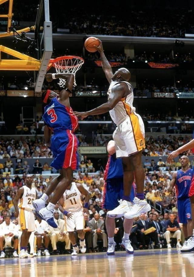 重排NBA21世纪前10巨星排名，库里第6 科比第3 第1没悬念|库里|科比|篮板_新浪新闻