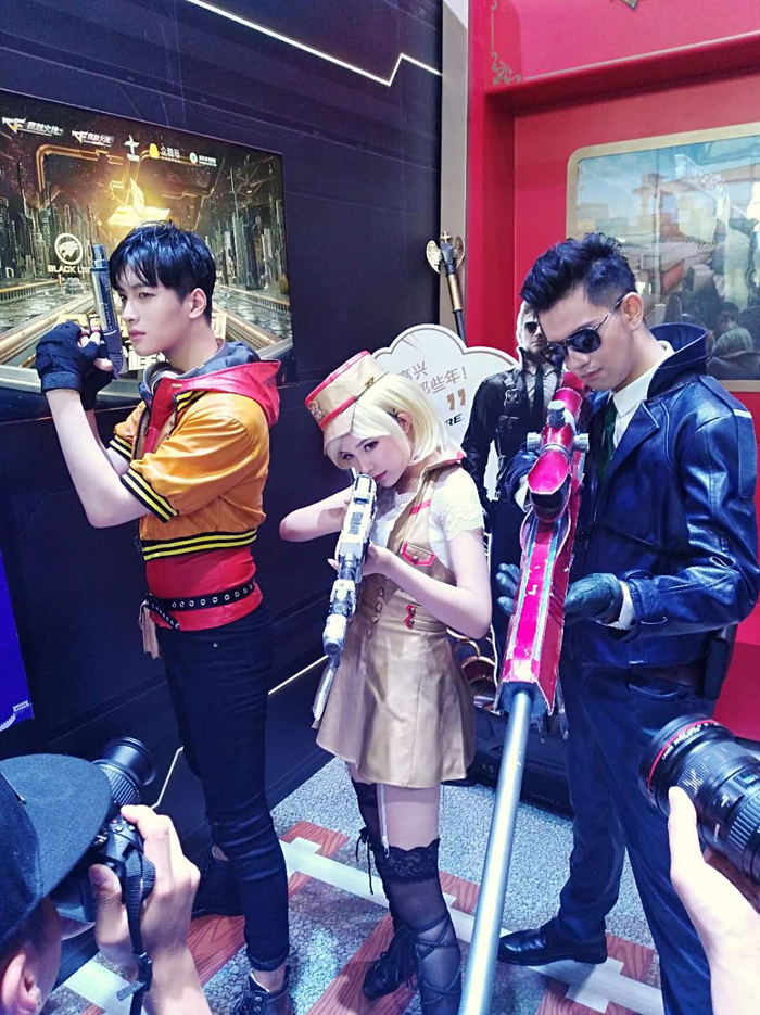 CJ穿越火线：AR可以在家玩，Coser就必须现场看啦!