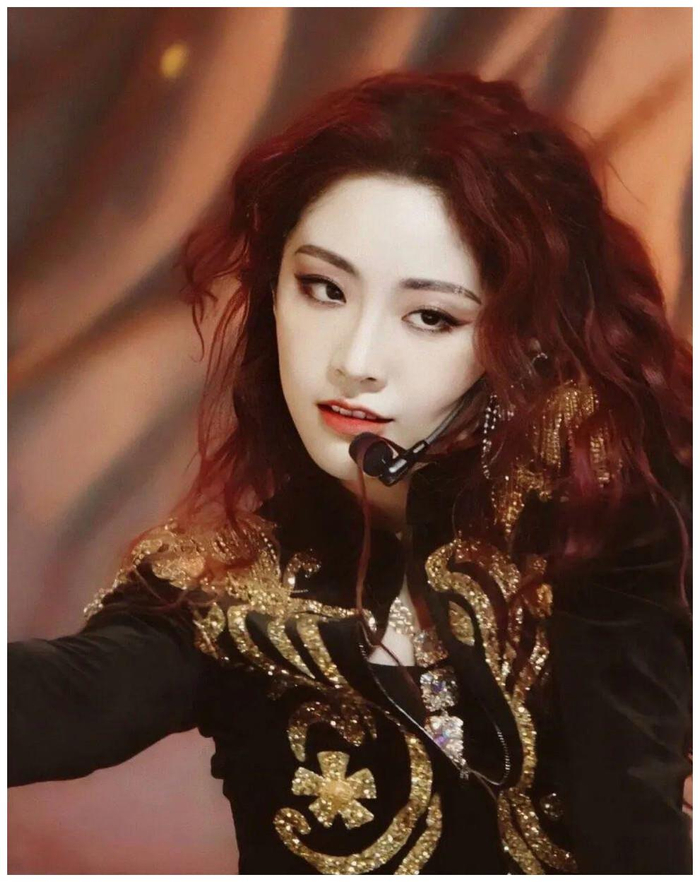 618晚会阵容曝光，THE9直面火箭少女？网友言论一边倒严重