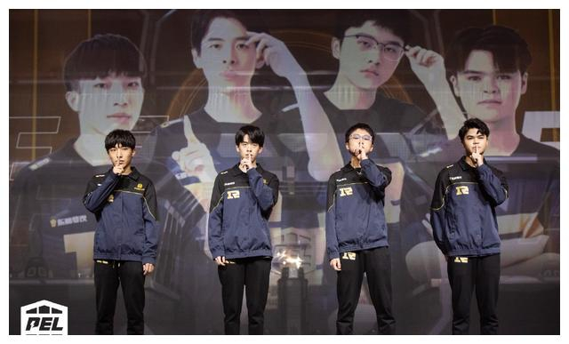 RNG一夜登顶总决赛榜首！神操作秀懵4AM，网友：冠军稳了