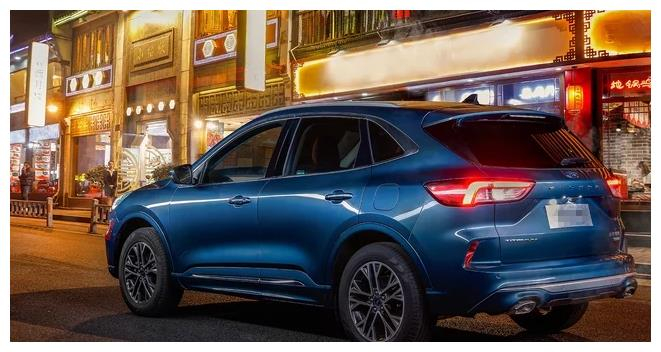 又一实力派SUV“大降价”，标配2.0T＋8AT，新款仅售17.98万