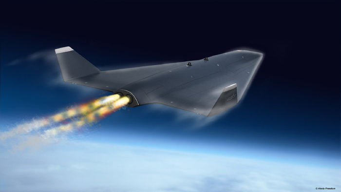 WZ-8性能完全超出预料! 穿透美军防空网:引导D-21弹道导弹打击航母