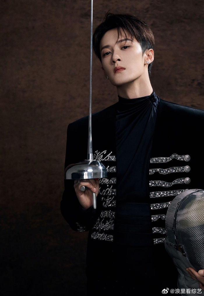 跨年夜@MIC檀健次JC-T 的舞台完全是legend级别！又唱又跳气息稳的可怕！|檀健次|MIC_新浪新闻