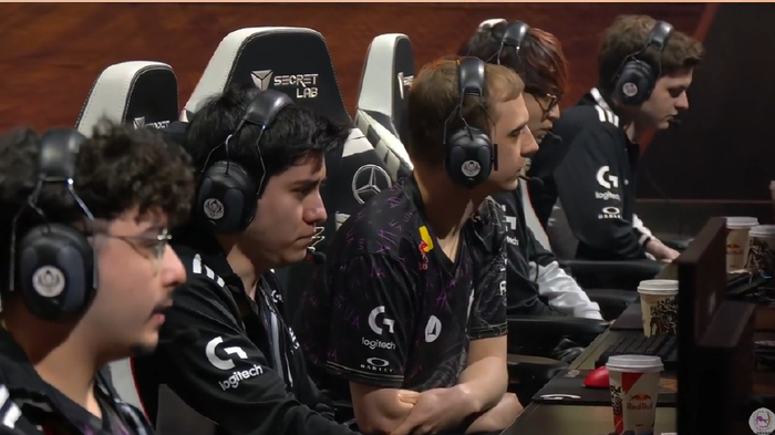 BLG有惊无险击败G2晋级！离谱失误率主教练抓狂了