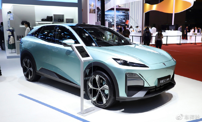 长安深蓝高开低走，SL03/S7难自救，朱华荣改其名“弃卒保帅”？