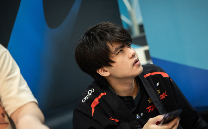 前瞻：全华班的对决！Ale对阵山鸡，EDG冲击七连胜|edg|fpx|lpl_新浪新闻