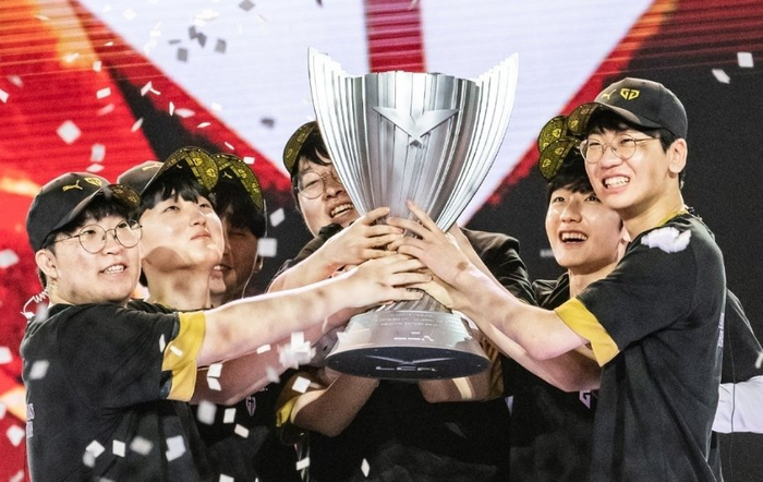 JDG第一，GEN第二！S13全球总决赛夺冠热门Top10|jdg|lpl|LNG_新浪新闻