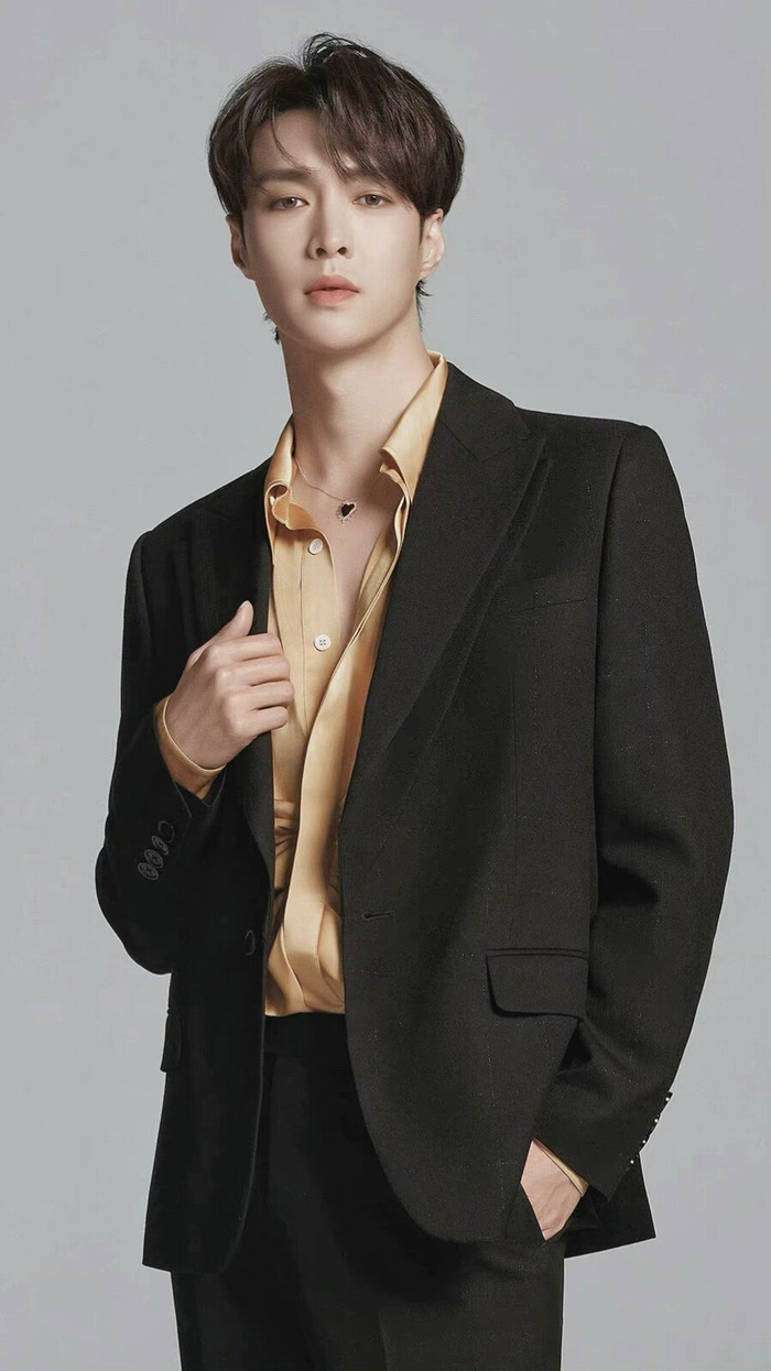 EXO将在2023年以完整体回归，张艺兴确实没续约，不过他可以合作