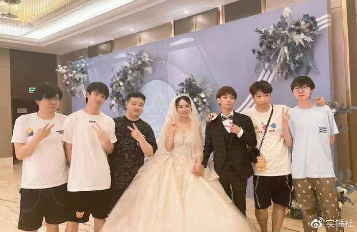 MLXG回应不参加Letme婚礼：怎么不让Uzi和Tabe去呢？