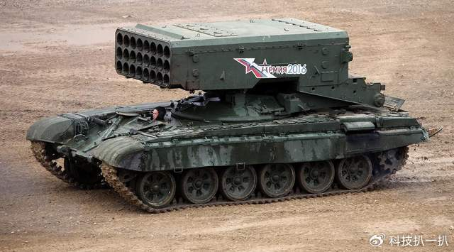 TOS-1“喷火”坦克，俄火箭弹技术强大的标志，令世界感到震撼！|坦克|火箭弹|喷火_新浪新闻