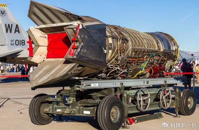 推重比仅有9！F119发动机却综合性能强大，确实非比寻常|发动机|性能|战机_新浪新闻