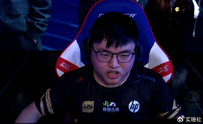 Uzi再次试训LPL战队登热搜！准备去RNG和JDG引热议