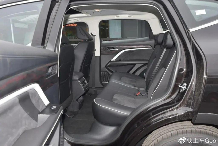 奔腾T90对比哈弗H6，紧凑级SUV又卷出新高度