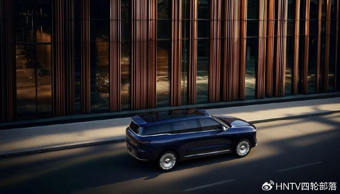 上汽旗舰·智己LS9正式开启预售，颠覆30万级大六座SUV格局