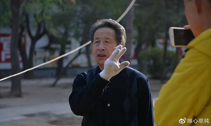 男人出轨时,为何都爱找已婚的女人?通常有3个目的,很现实
