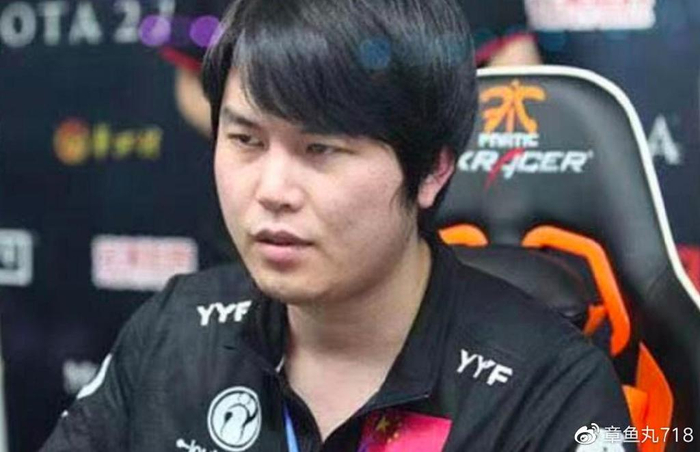 DOTA2：yyf的直播人气为什么这么高？|斗鱼|退役|两个人_新浪新闻
