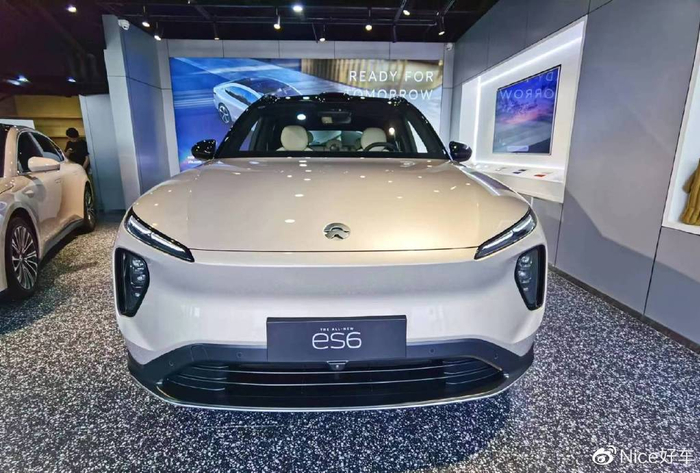 蔚来ES6探店：选装后逼近40万，离月销破万还有多远？