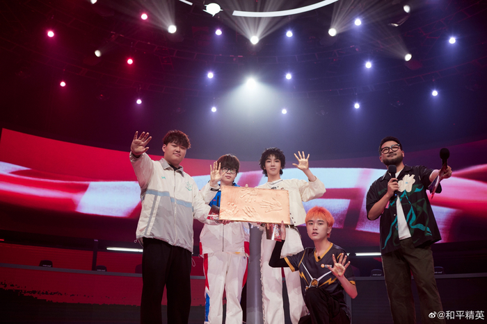 成都场“火星演唱会特种兵派对”惊喜加码!