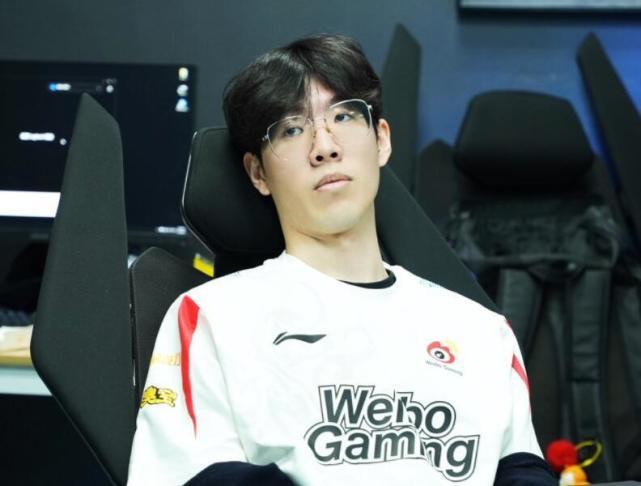 Theshy两场比赛阵亡25次，生涯数据尴尬，阵亡次数超过击杀数