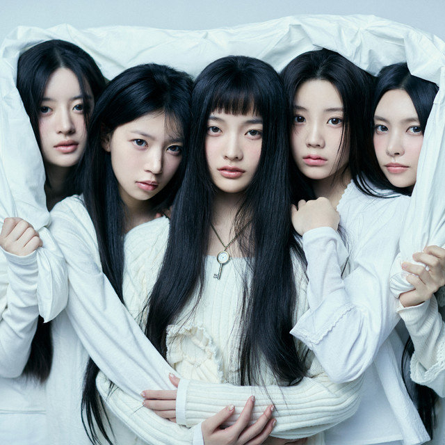 ILLIT在Spotify注水，播放完KPOP歌曲后，会自动跳到ILLIT出道曲|注水|音源|歌曲_新浪新闻