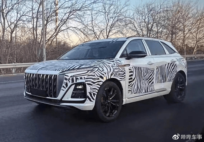 红旗HS3亮相工信部新车名单，路试谍照同时曝光