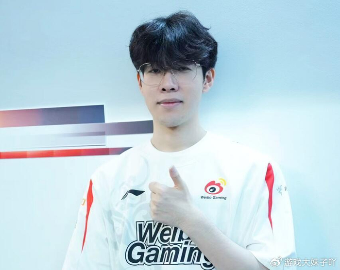 Theshy承认是自己不打了，因为拳头行为让他不满，不改变就不复出|拳头|复出|比赛_新浪新闻