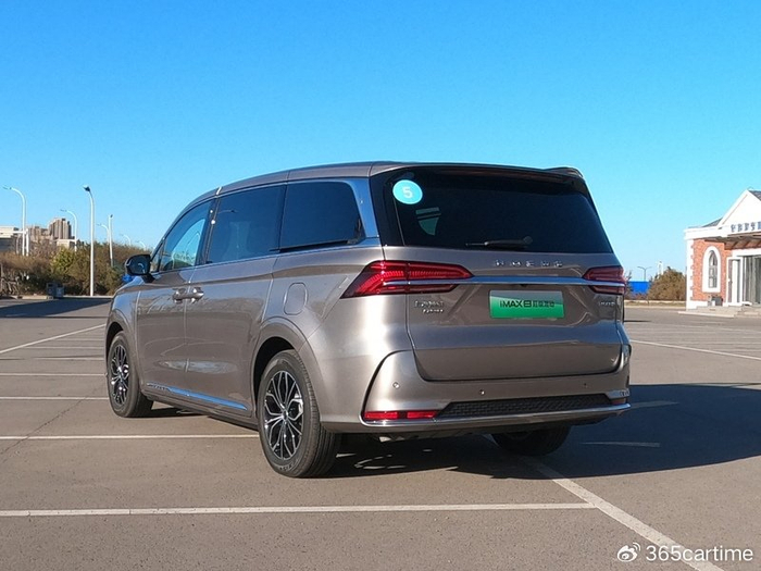 荣威iMAX8 DMH新陆尊天津媒体试驾会 插混MPV市场全新高性价比之选|荣威|性价比|舒适性_新浪新闻