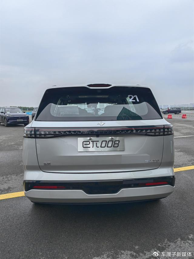 叫板L8单挑C16?东风奕派008动态试驾报告