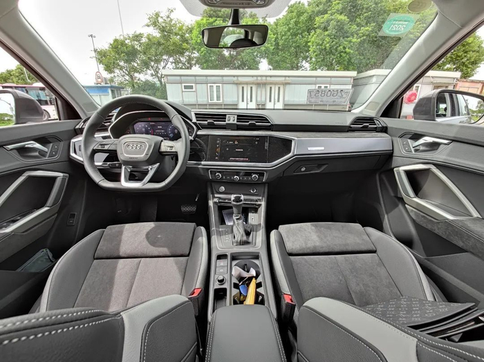 2.0T+四驱+30万落地的豪华紧凑级SUV，Q3/XC40/XT4三选一