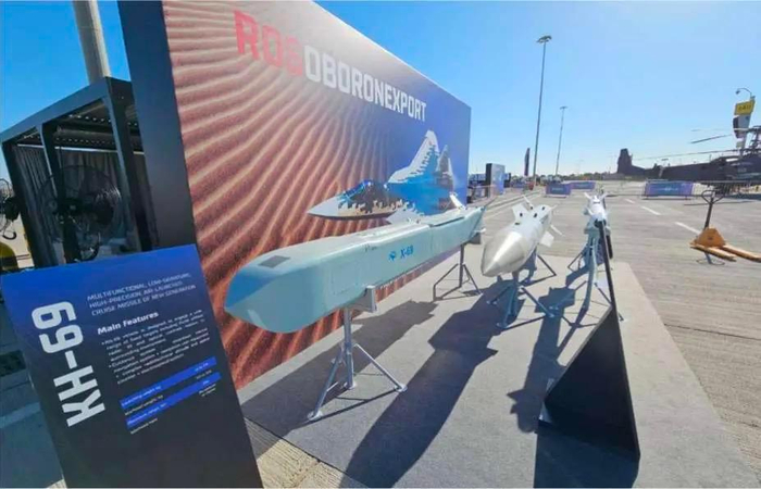 射程400公里！俄军苏-34发射Kh-69远程空射巡航导弹打击乌克兰|导弹|俄军|巡航导弹_新浪新闻