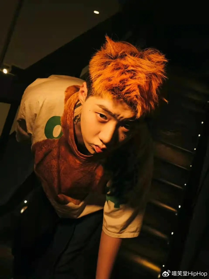 泪目！CAPPER病情曝光！现场由王以太发布聊天记录！|音乐节|病情|情感障碍_新浪新闻