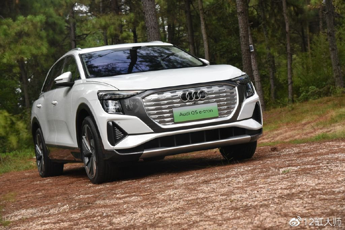 2023款奥迪Q5 etron，6座/7座布局，动态表现能否合格？