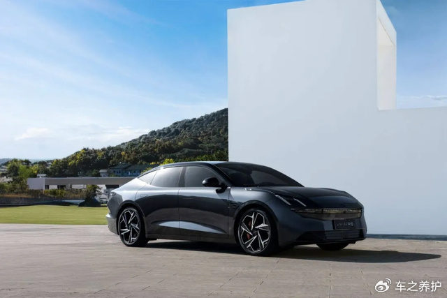 破釜沉舟、背水一战？领克Z10四驱版来袭，卖22.98万硬刚小米SU7