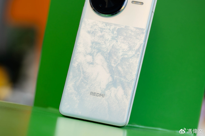 REDMI K80 Pro 快速体验：最优雅的 K，还是最狂暴的 Civi？|设计|直屏_新浪新闻