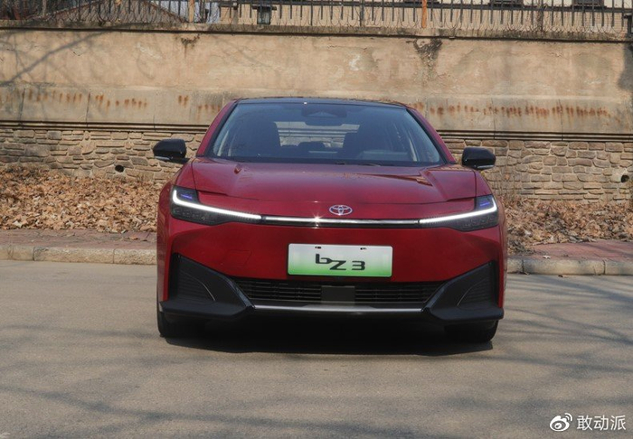 抢先试驾一汽丰田bZ3，比亚迪“代工”的丰田到底怎么样？