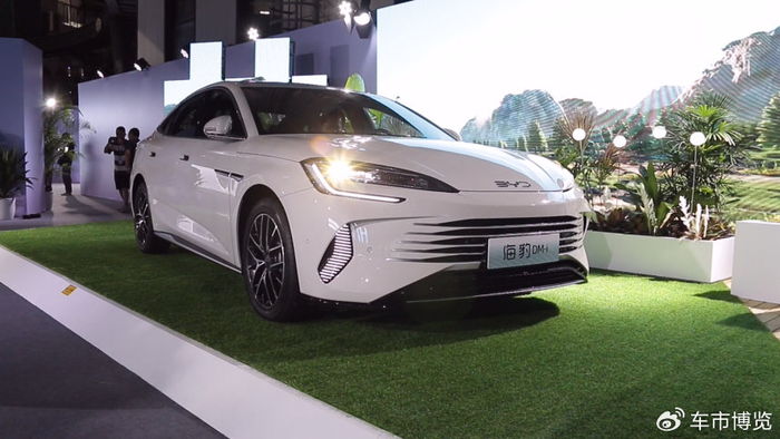 综合续航超1300km，16.68万元起售，比亚迪海豹DM-i正式上市