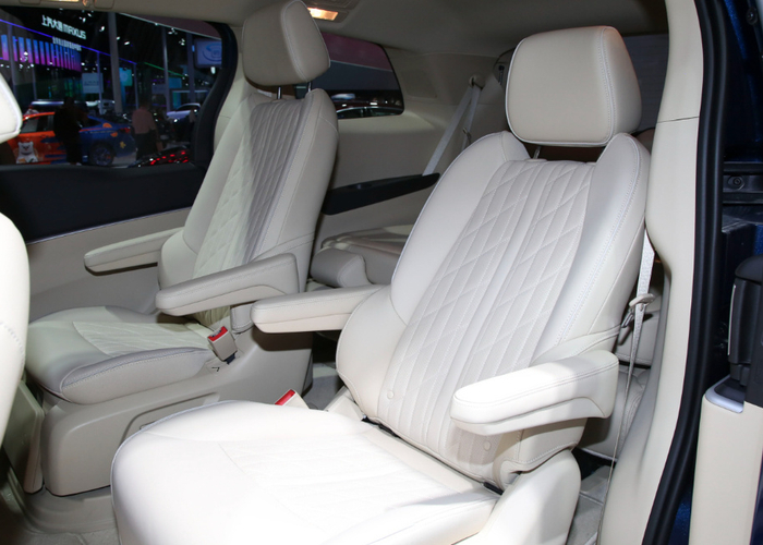 售25.98万元，别克GL8陆上公务舱652T豪华型值吗？