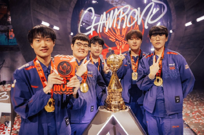 电竞丨年中的MSI，LPL已输不起|总决赛|冠军|赛区_新浪新闻