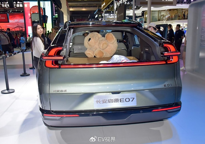 既是SUV又能当皮卡，24.99万预售的长安启源E07比Cybertruck更好用？