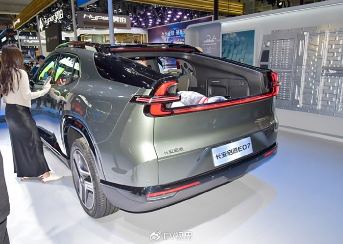 既是SUV又能当皮卡，24.99万预售的长安启源E07比Cybertruck更好用？