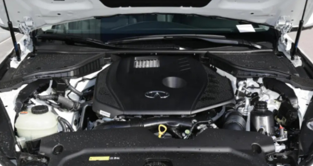 新上市英菲尼迪Q50L WAVE，铁打的内饰？我的评价是“哒咩”！