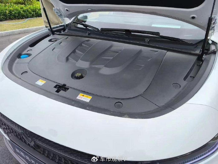 试驾岚图追光PHEV后，感觉BBA的“56E”真不香了