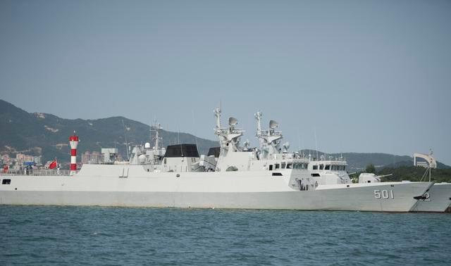 中国052D型驱逐舰在世界地位如何？拥有哪些先进技术